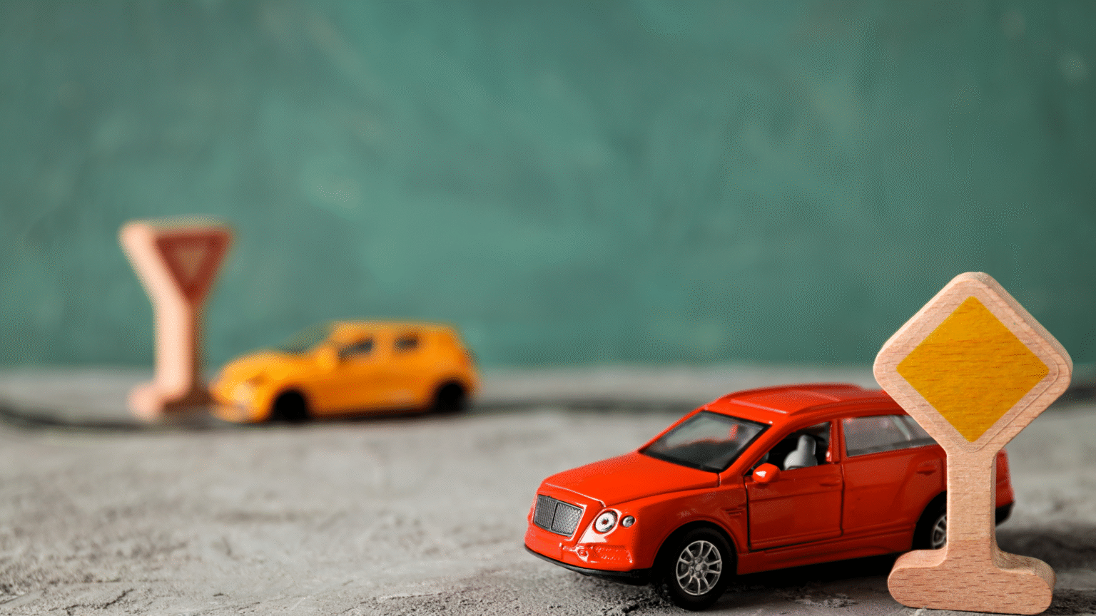 Beginner's Guide to Driving Lessons in the UK - Tech Easily
